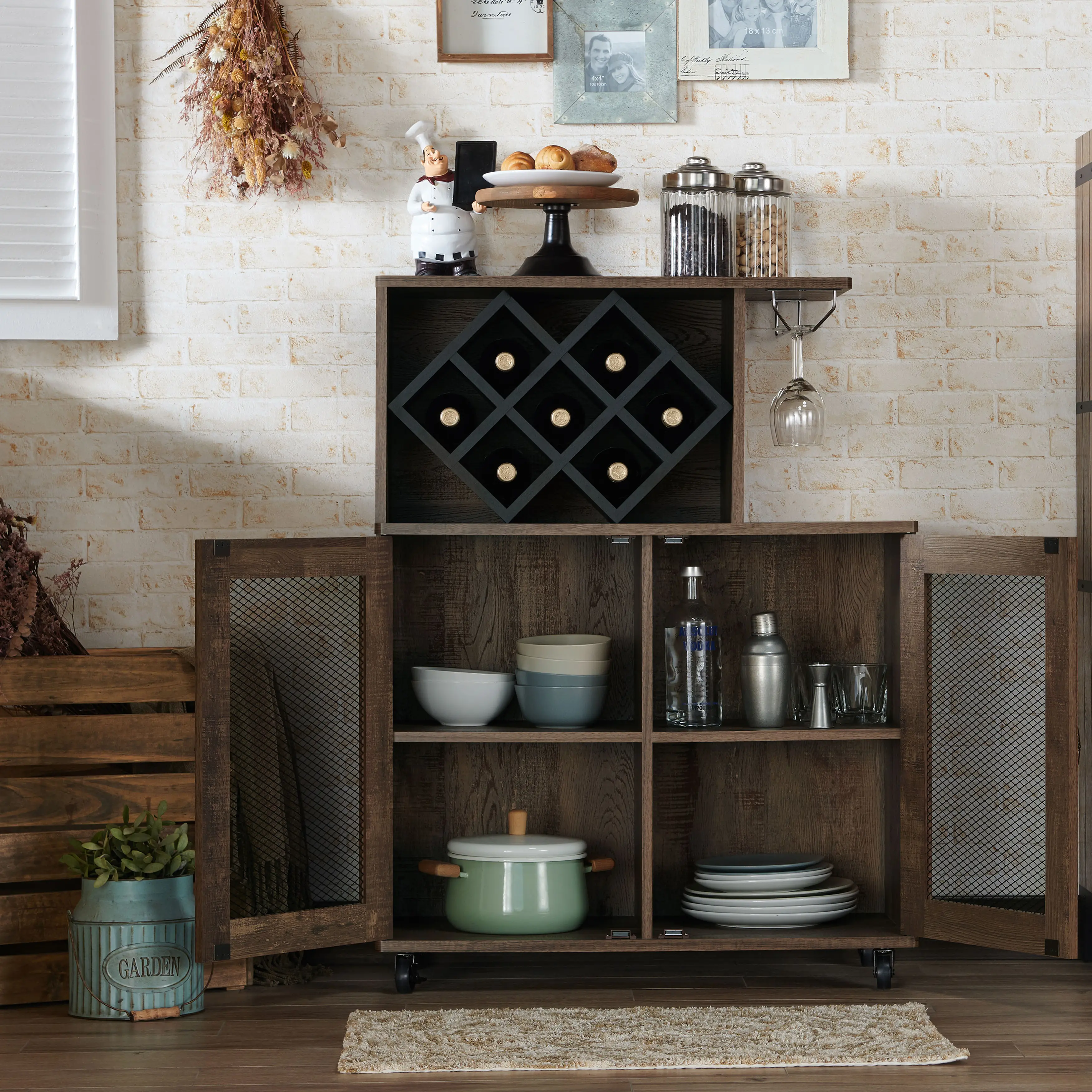 Codex Rustic Reclaimed Oak Mini Bar | RC Willey