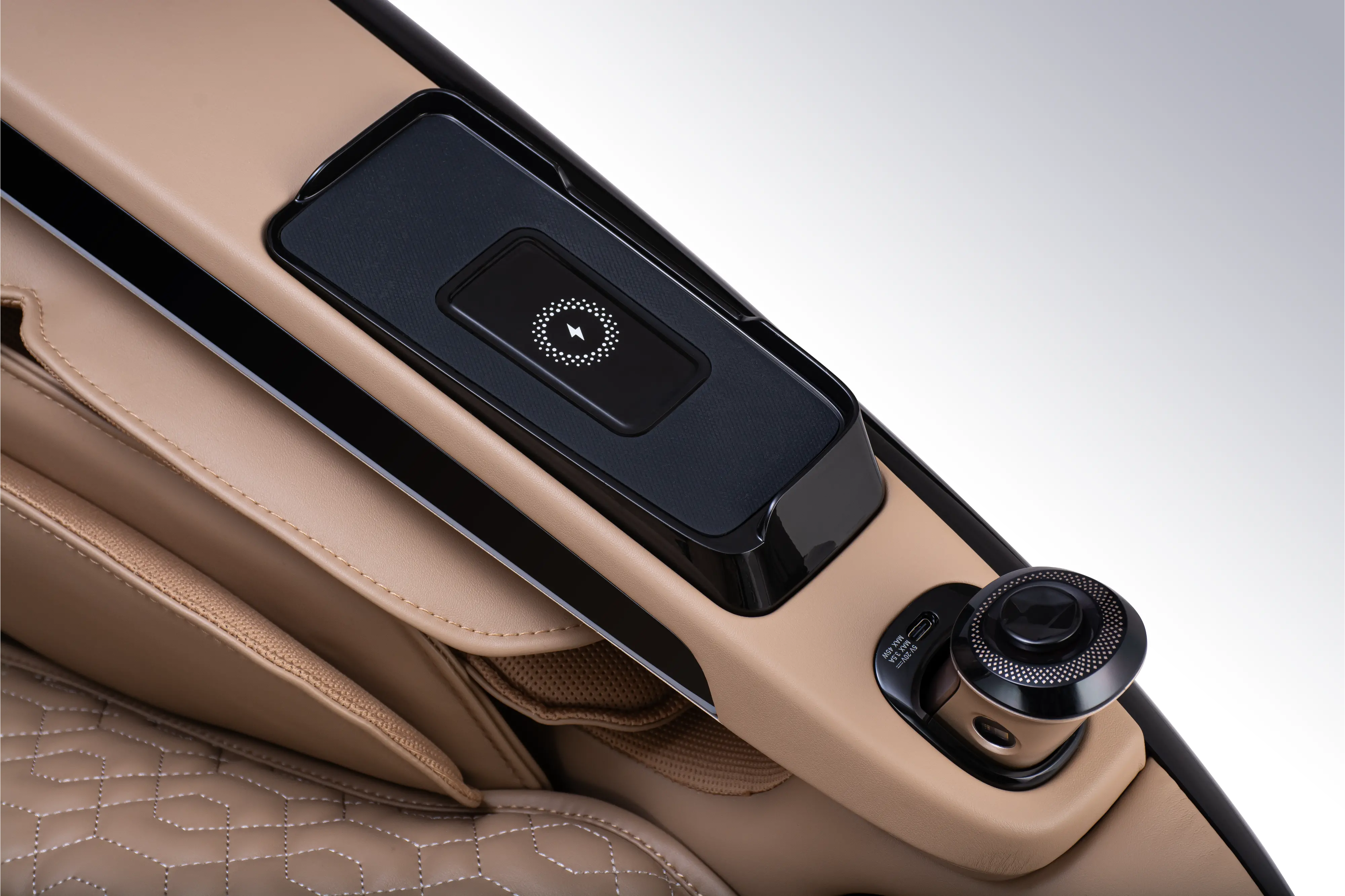 Cozzia Quantum CZ-800Champagne & Black Massage Chair | RC Willey