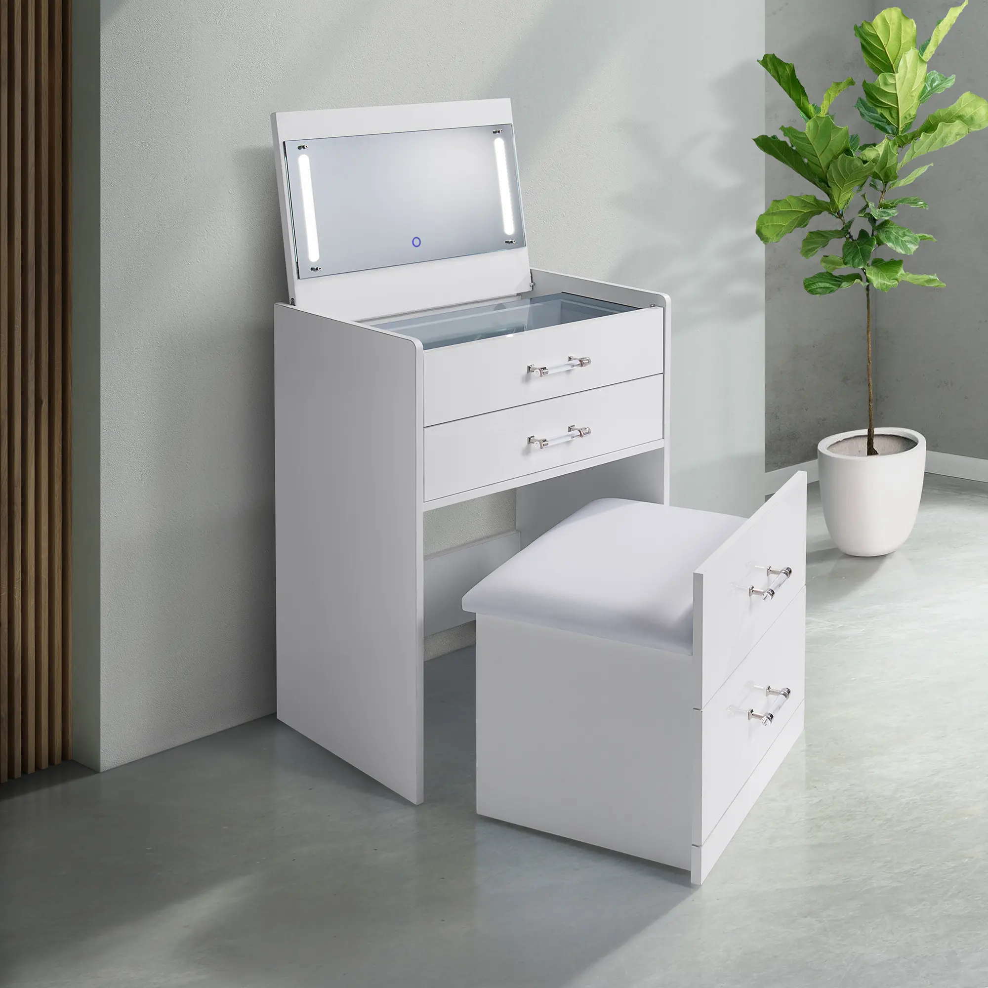 Irvine White Mini Dressing Table | RC Willey