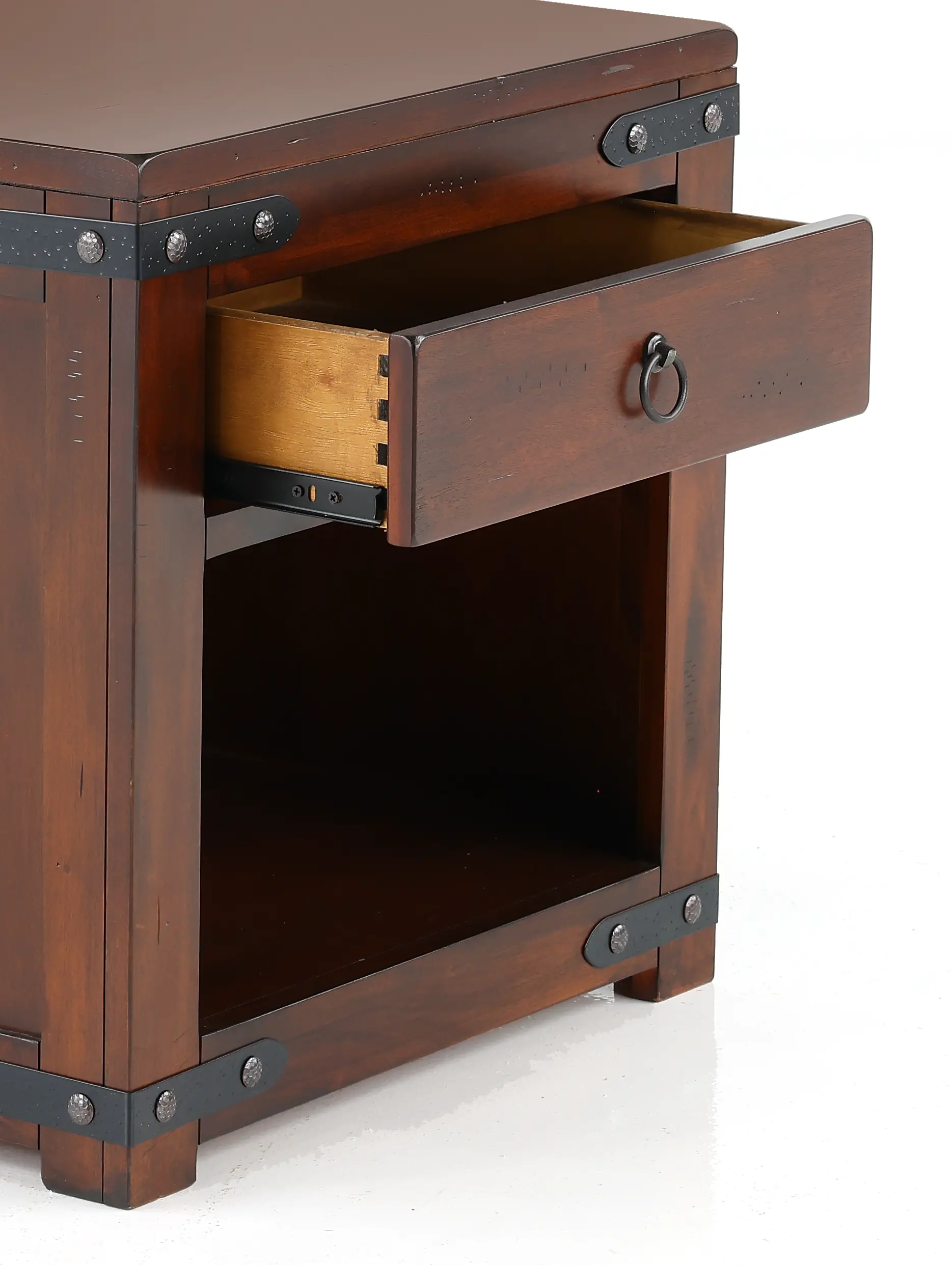 Santa Fe Brown End Table | RC Willey